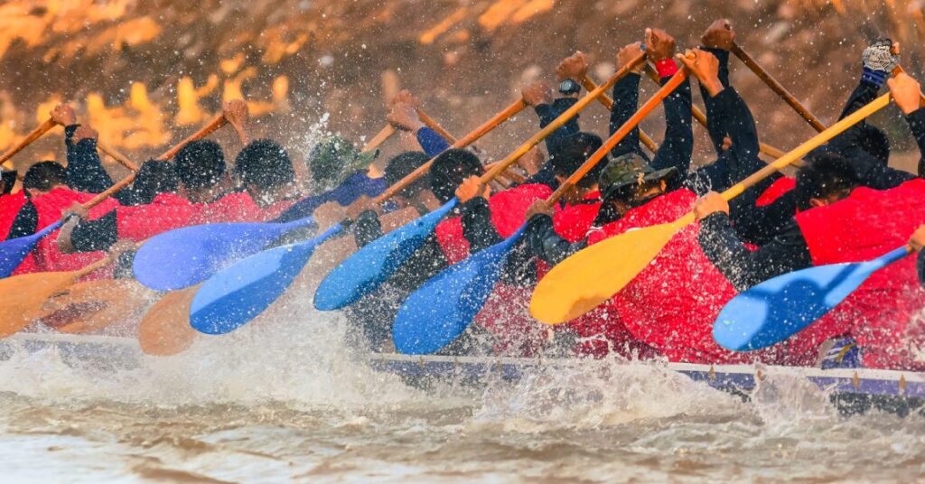 4 Essential Lessons Rowing Can Teach Us About Team-Building - Kent Ingle