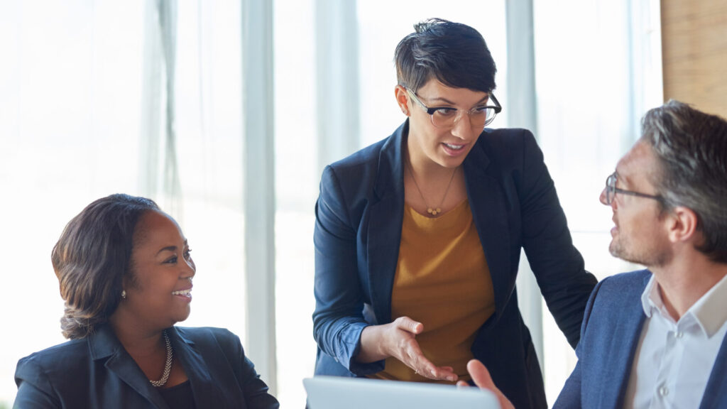 How to Be Present in Leadership: 5 Tips for Leaders