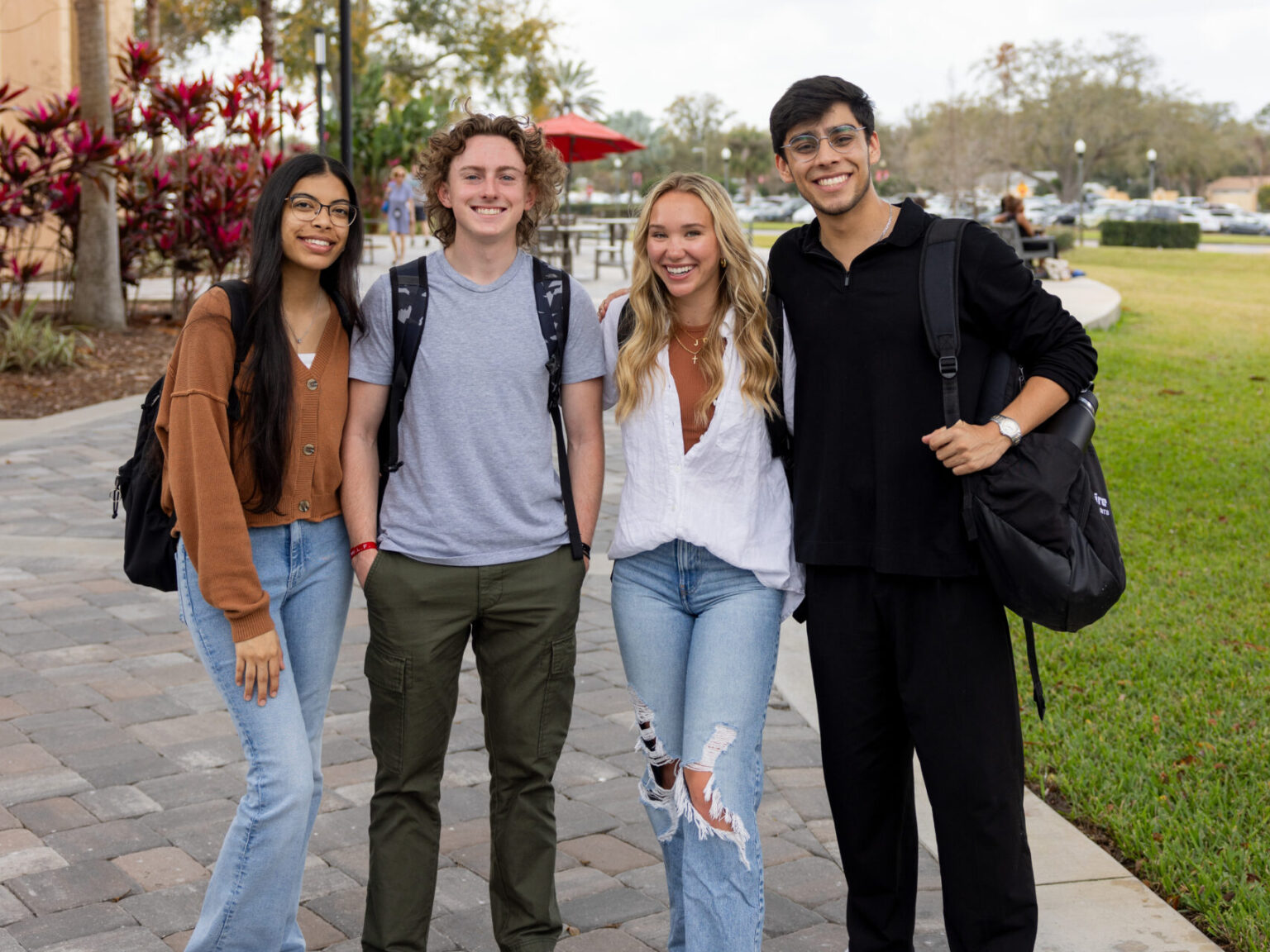 Navigating College Life: 5 Ways to Make the Transition Easier