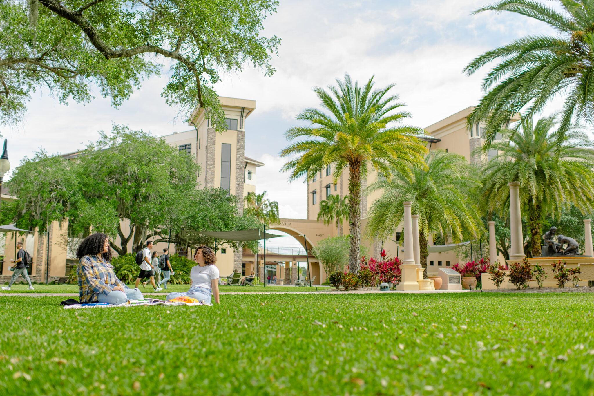 Should I Go to College Out of State? 4 Things to Consider - Kent Ingle